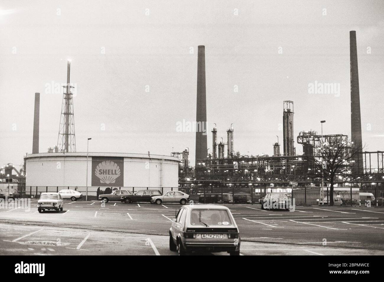 Shell Raffinerie Stockfotos und -bilder Kaufen - Alamy