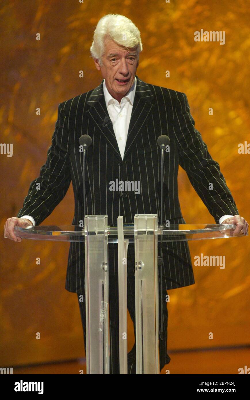 Deutscher Fernsehpreis 2002 - Laudator Rudi Carrell Stockfotografie - Alamy