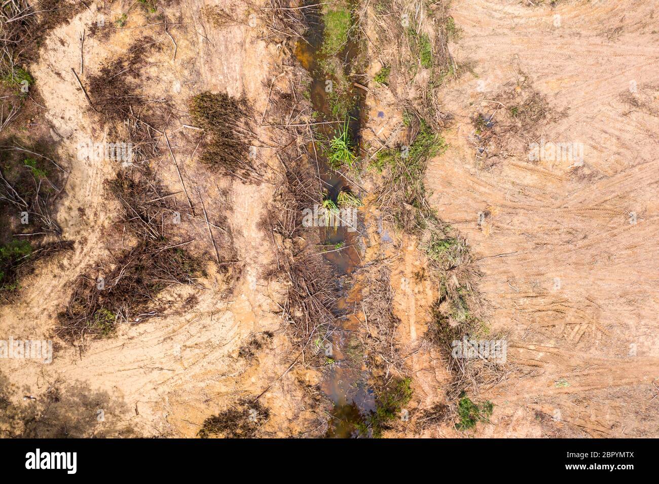 Deforestation indonesia aerial -Fotos und -Bildmaterial in hoher ...