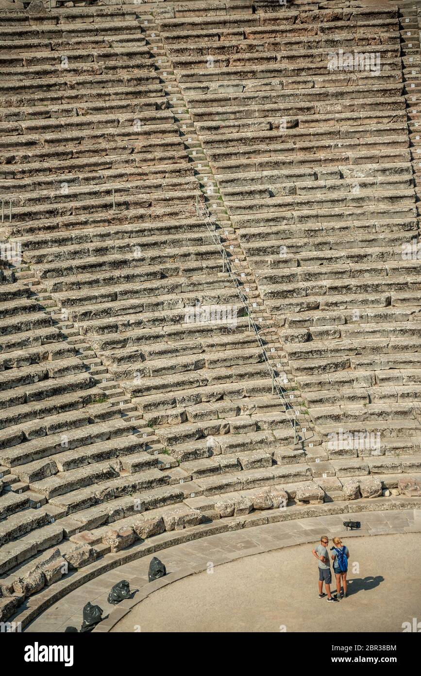 Das antike Theater von Epidaurus (oder 'Epidavros'), Argolida Präfektur ...
