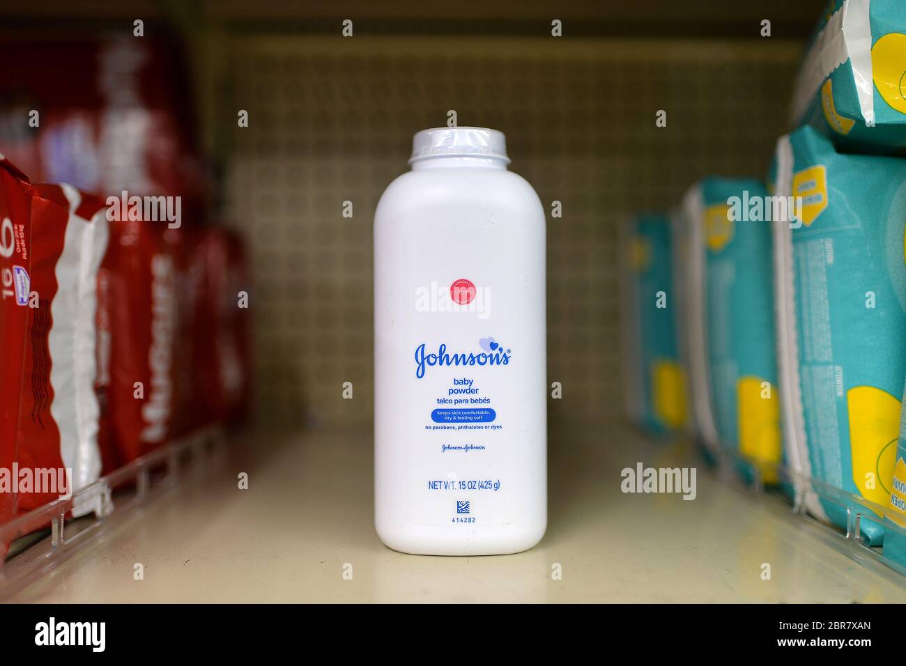 Johnsons talkumpuder -Fotos und -Bildmaterial in hoher Auflösung – Alamy