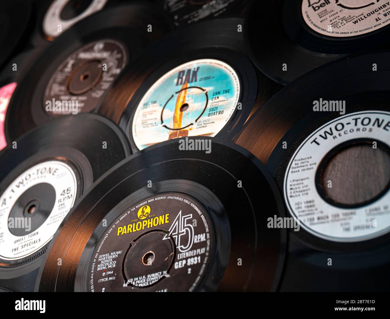Record labels -Fotos und -Bildmaterial in hoher Auflösung – Alamy