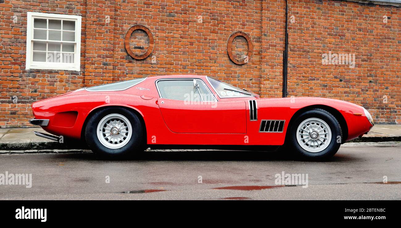Bizzarrini 5300 Gt Strada Stockfotos und -bilder Kaufen - Alamy