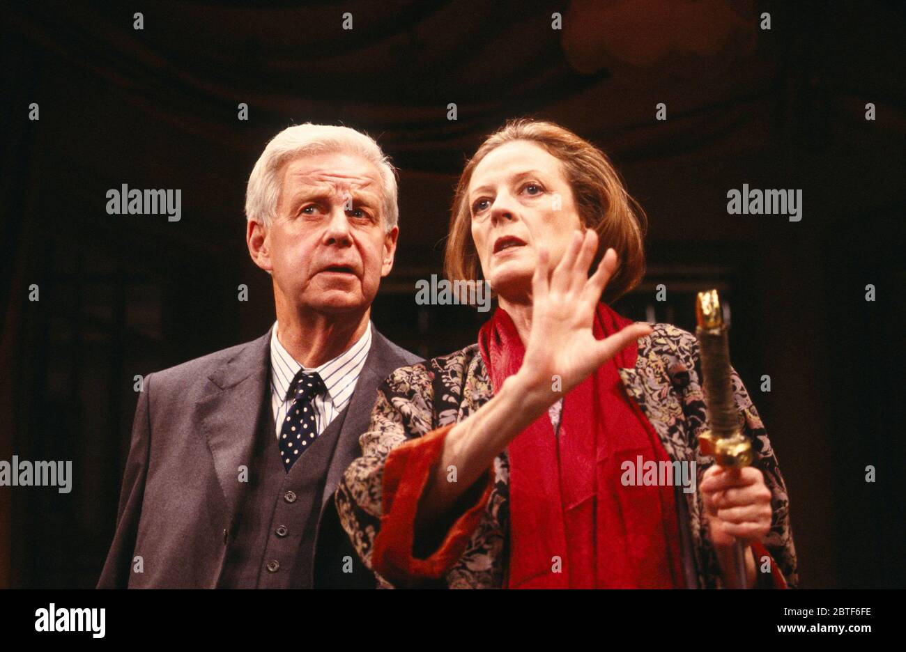 Actress maggie smith -Fotos und -Bildmaterial in hoher Auflösung – Alamy