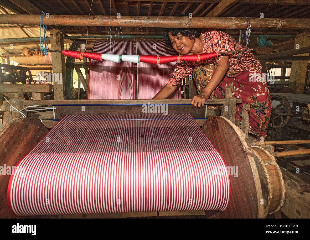 Mechanischer webstuhl -Fotos und -Bildmaterial in hoher Auflösung – Alamy