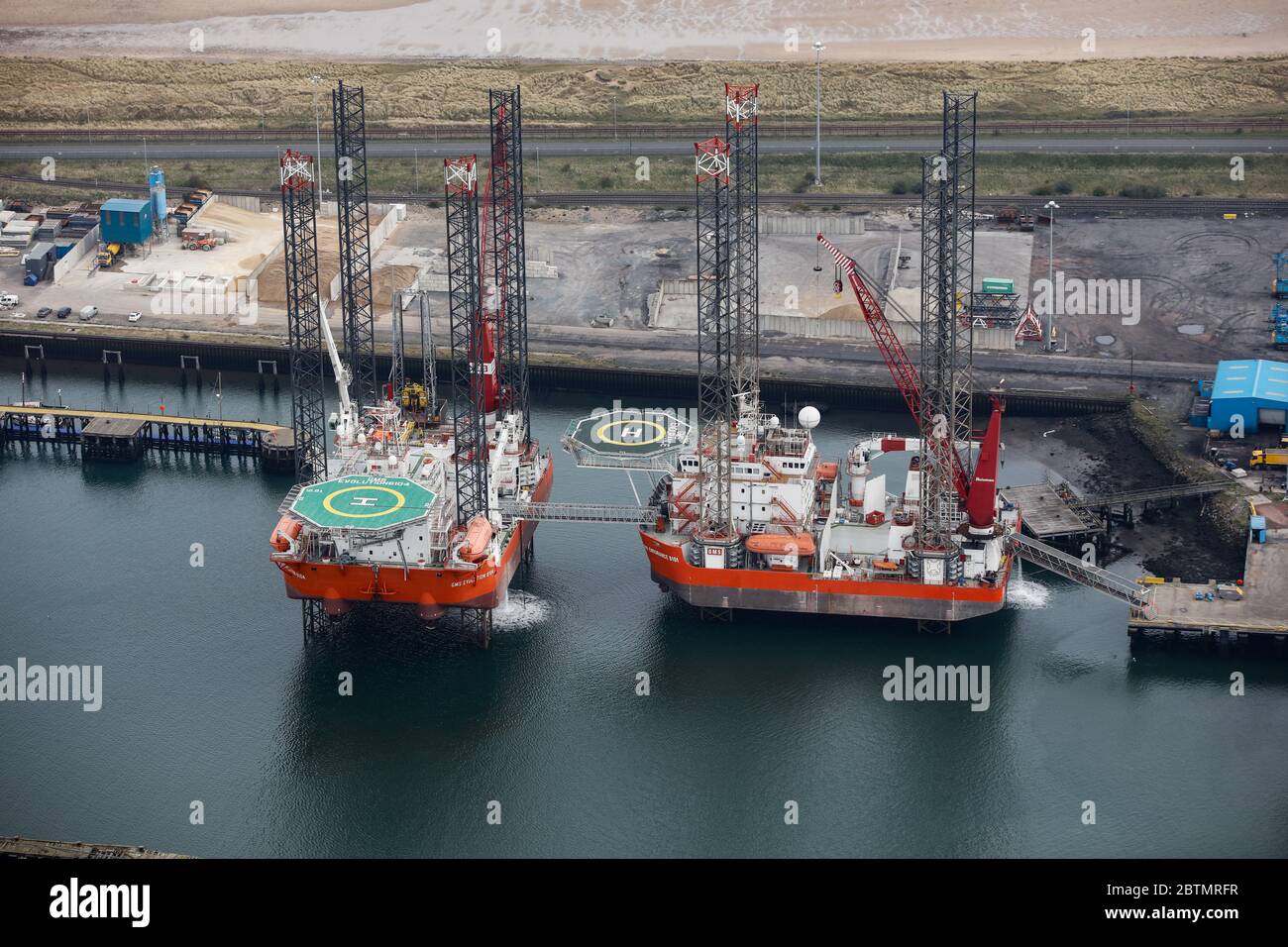 Luftaufnahme der Schiffe im Hafen von Blyth Stockfotografie - Alamy Luftaufnahme der Schiffe im Hafen von Blyth Stockfotografie - Alamy