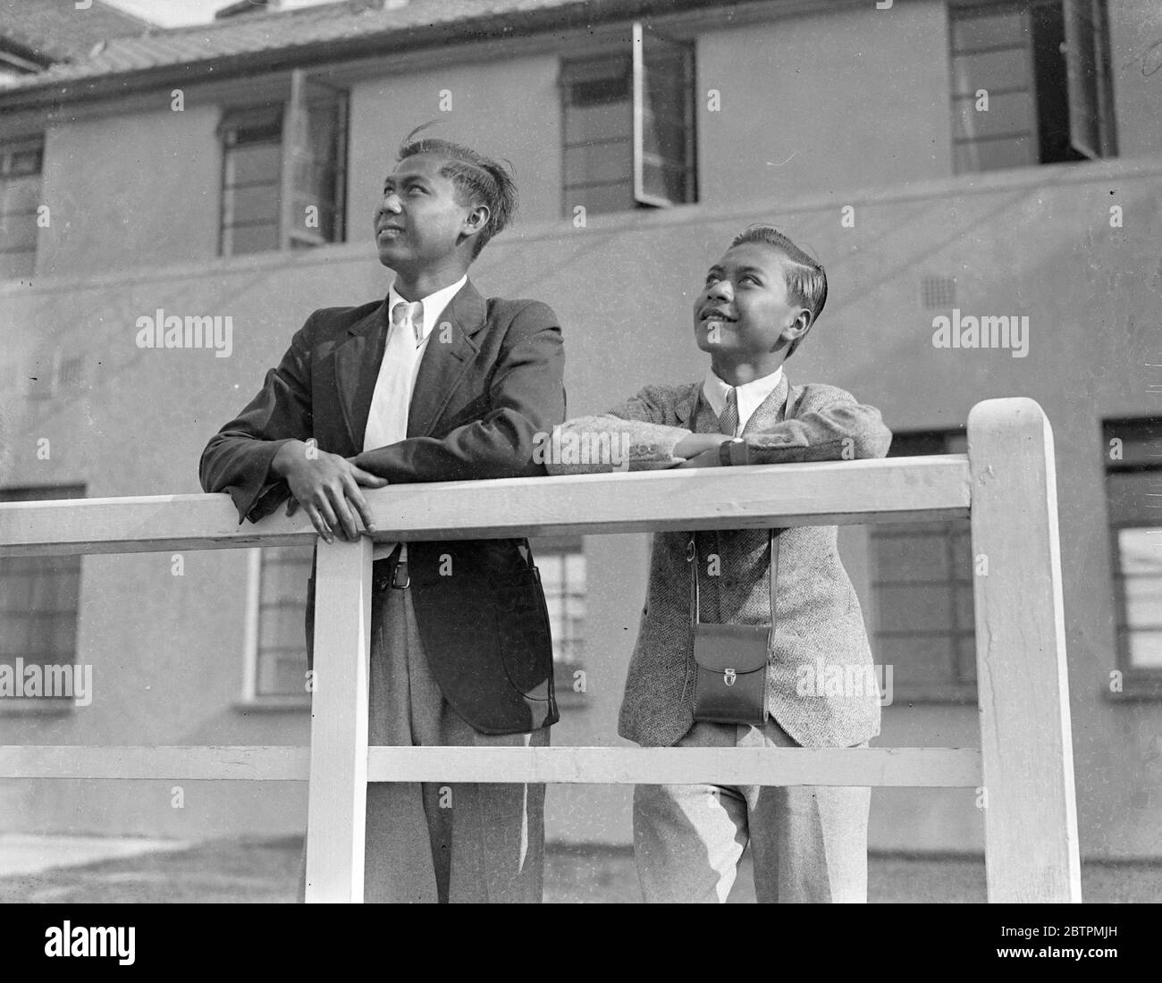 Onkel und neffe -Fotos und -Bildmaterial in hoher Auflösung – Alamy