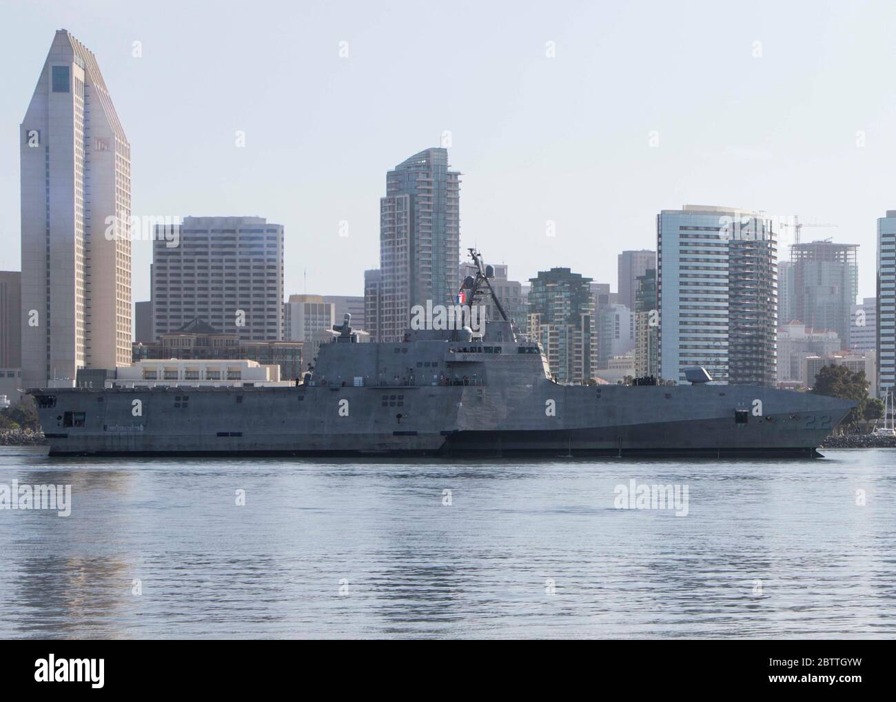 Neues trimaran schiff der us marine -Fotos und -Bildmaterial in hoher ...