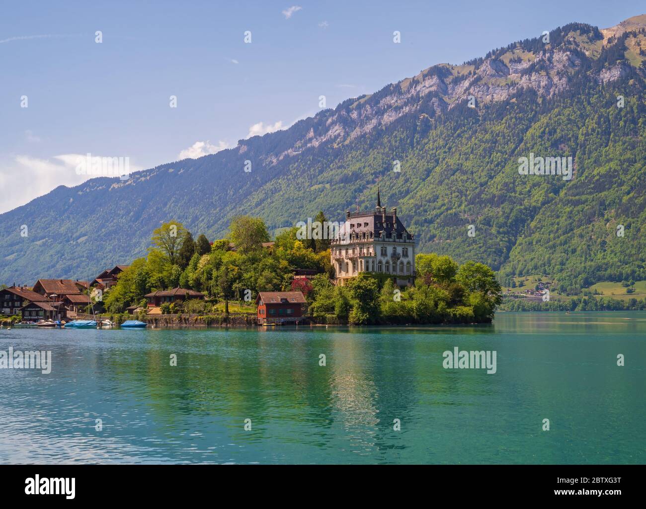Iseltwald village -Fotos und -Bildmaterial in hoher Auflösung – Alamy
