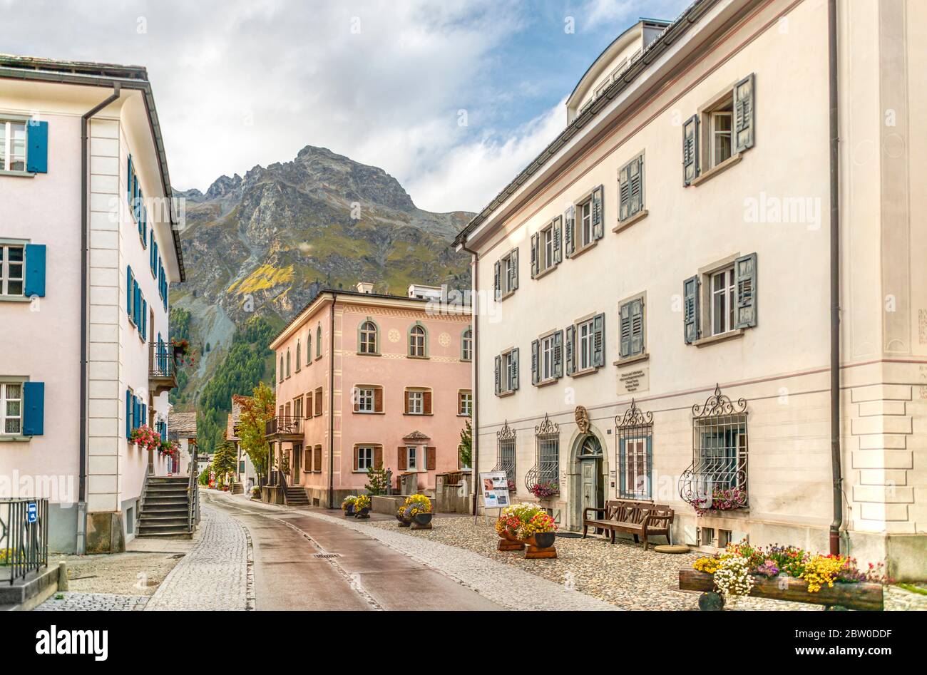 Dorf Sils Maria am Sils See, Engadin, Schweiz Stockfotografie - Alamy