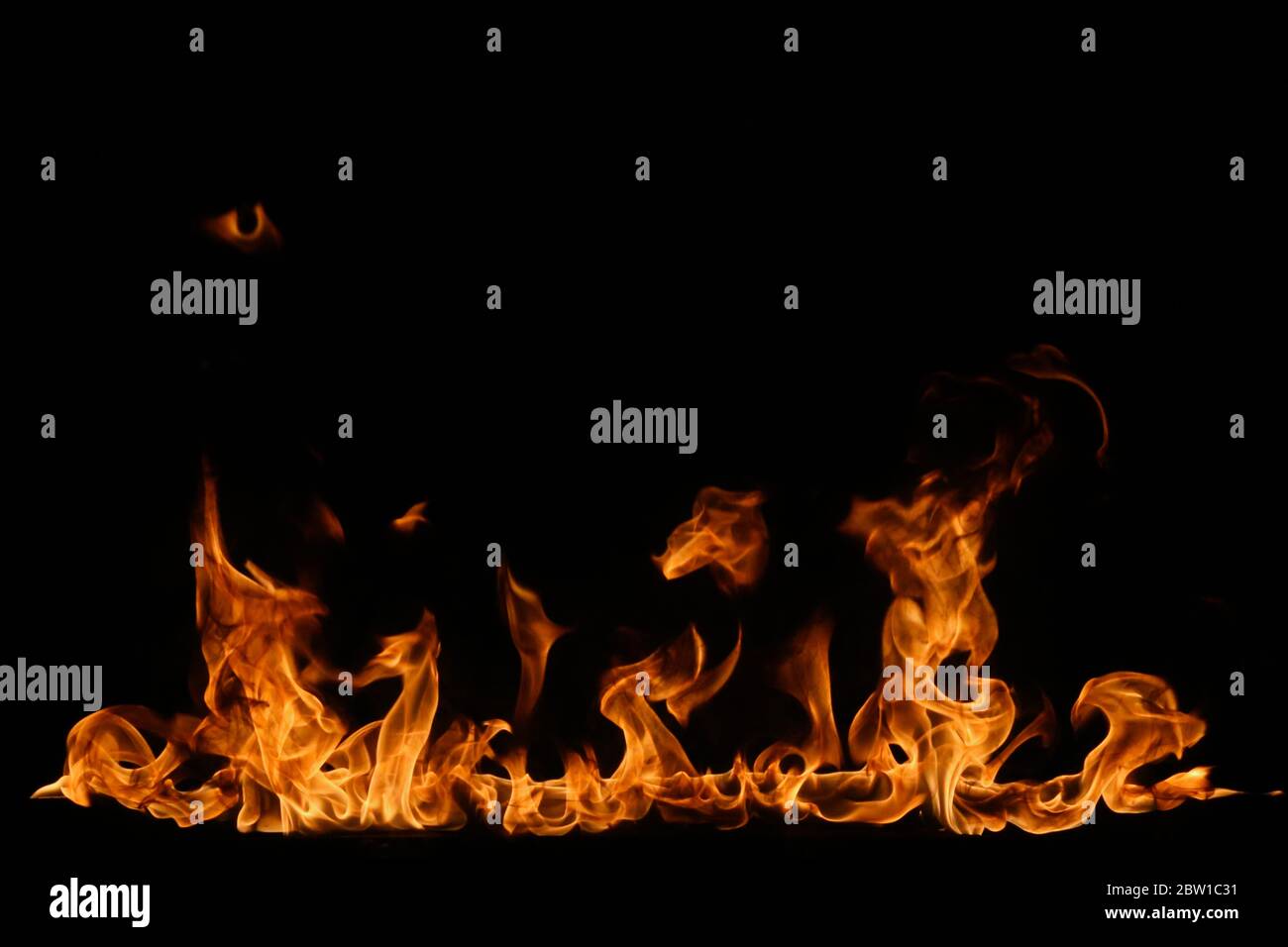 Flammen isoliert -Fotos und -Bildmaterial in hoher Auflösung – Alamy