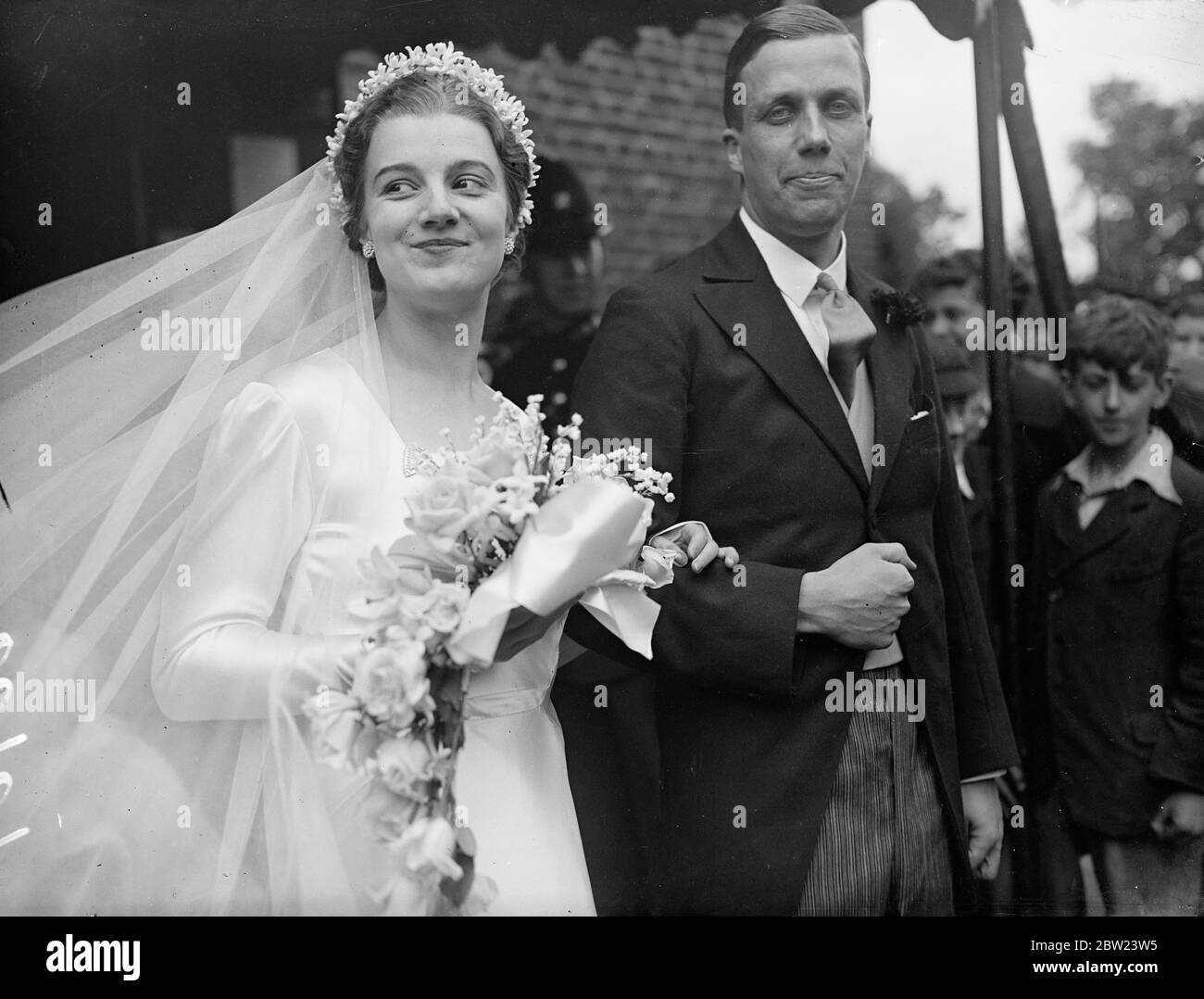 Die Braut und Bräutigam verlassen Chelsea Old Church , London. Die ...
