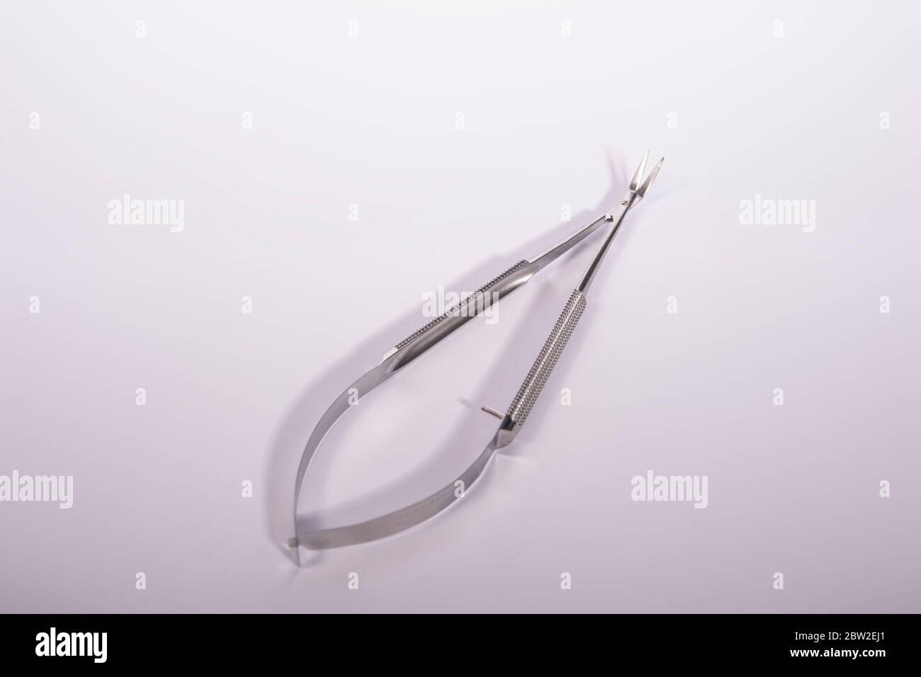 Chirurgische schere -Fotos und -Bildmaterial in hoher Auflösung – Alamy