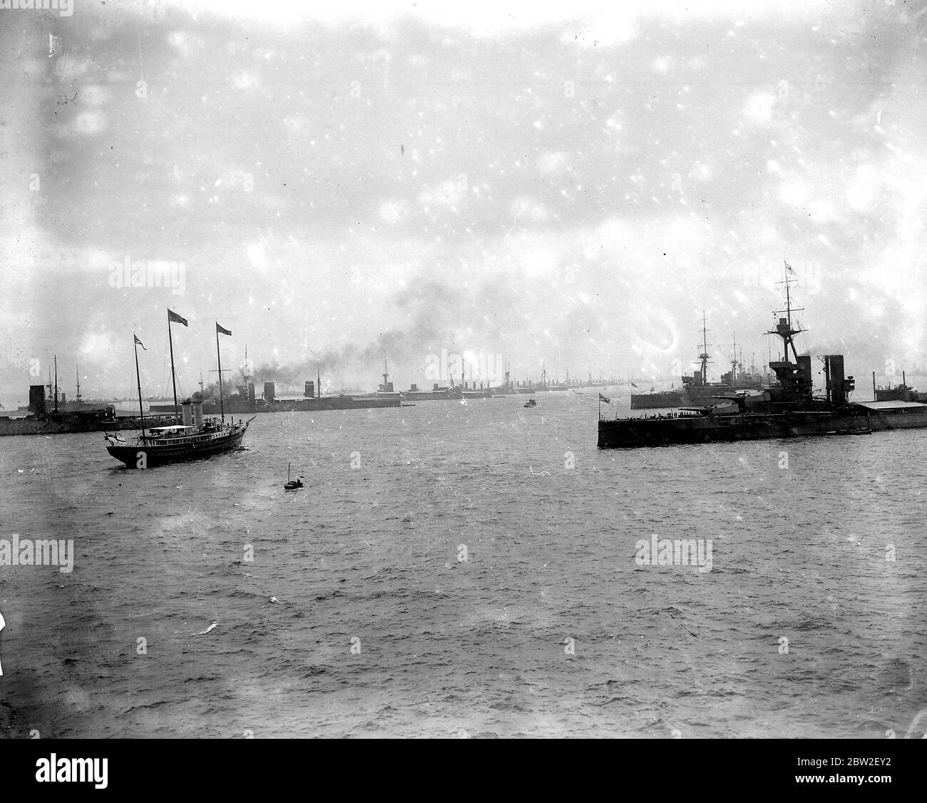 Die flotte am spithead -Fotos und -Bildmaterial in hoher Auflösung – Alamy