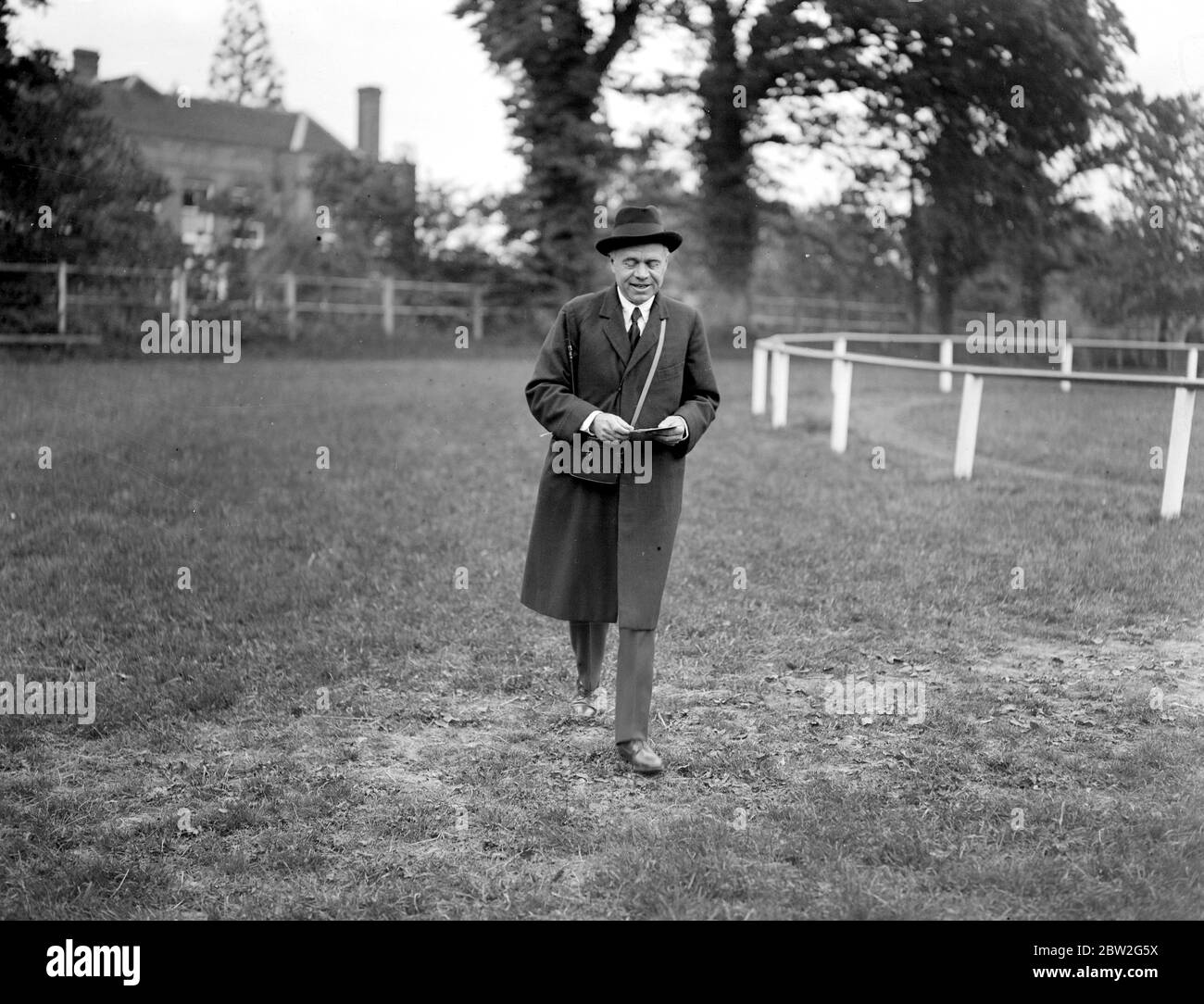 Bei lingfield -Fotos und -Bildmaterial in hoher Auflösung – Alamy