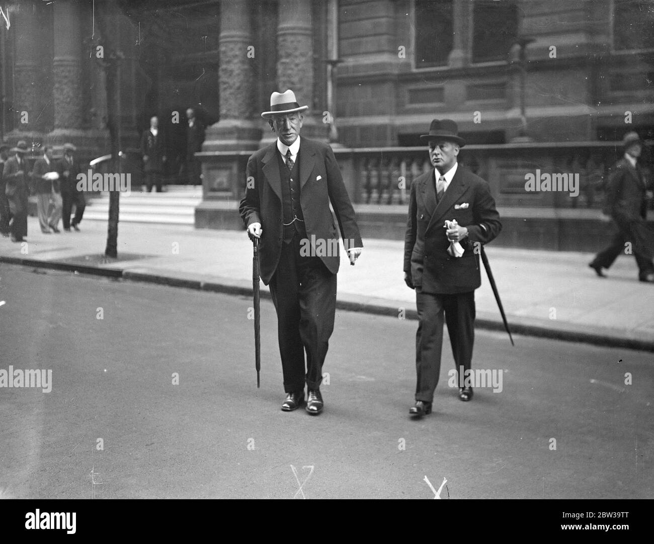 Lord craigavon Schwarzweiß-Stockfotos und -bilder - Alamy