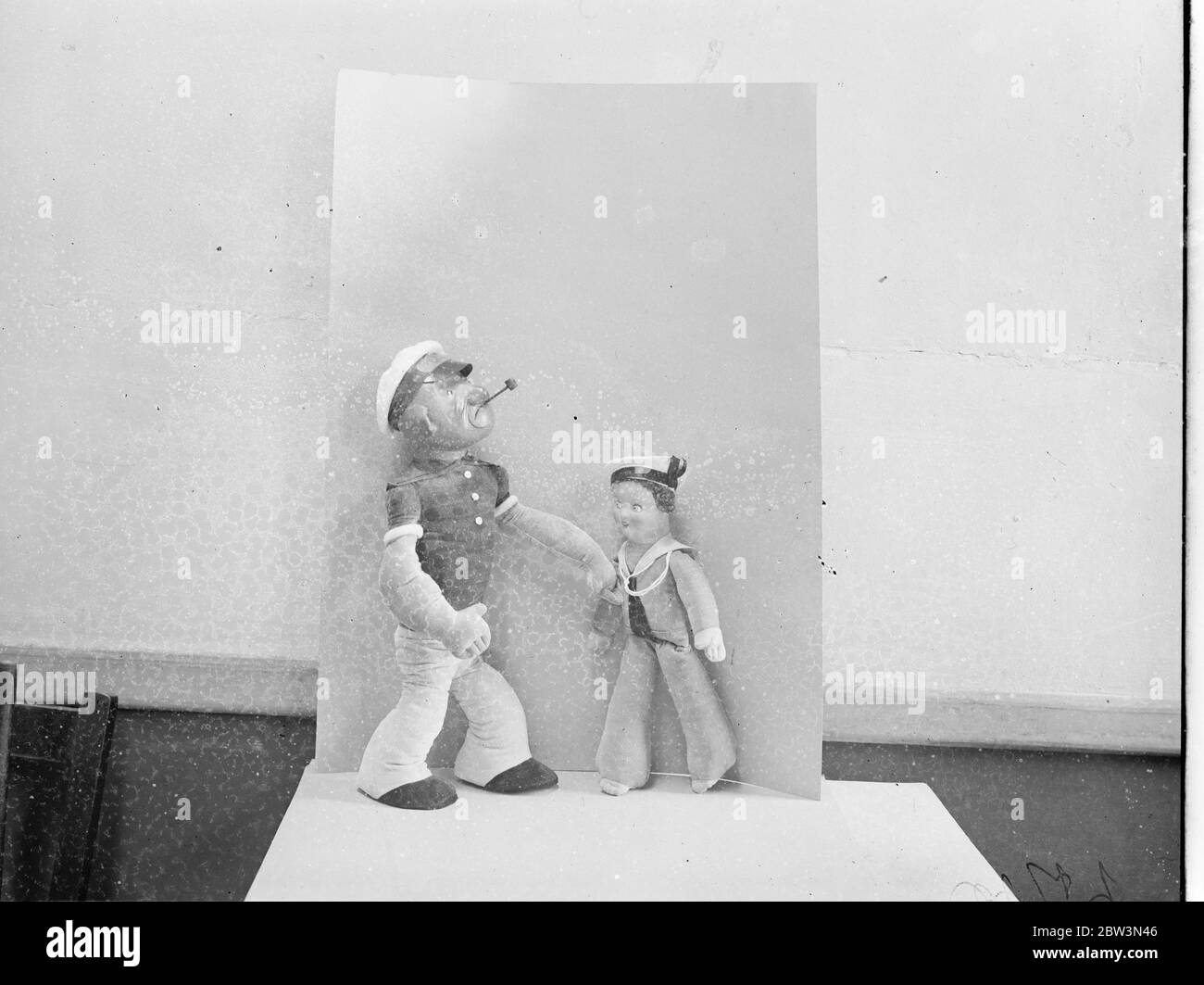 Popeye spinat Schwarzweiß-Stockfotos und -bilder - Alamy