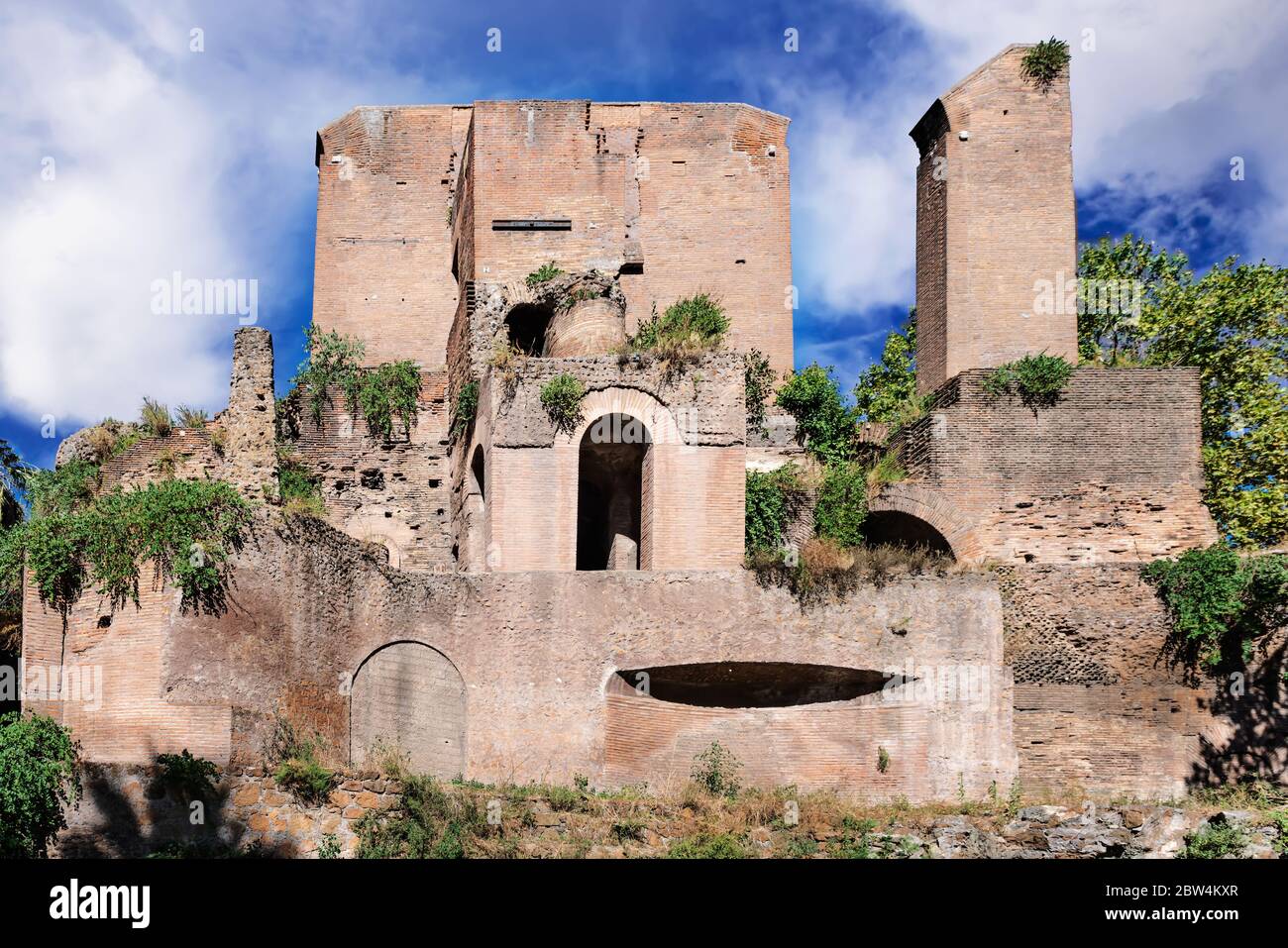 Porta magica rome -Fotos und -Bildmaterial in hoher Auflösung – Alamy