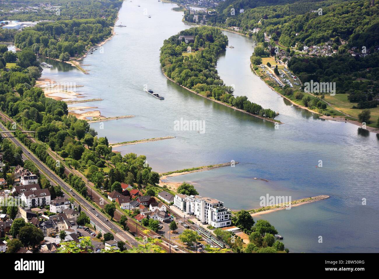 Panarama Blick vom Drachenfels auf den Rhein und Blick auf die ...