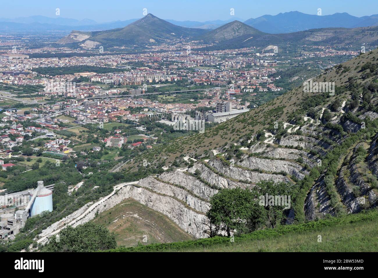 Valle di maddaloni -Fotos und -Bildmaterial in hoher Auflösung – Alamy