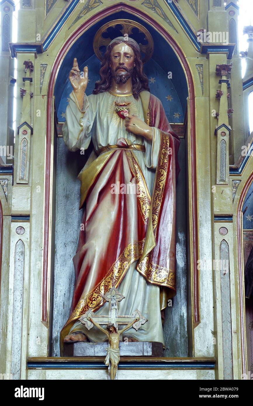 Altar des heiligen Herzens Jesu in der Kirche des heiligen Rochus in Luka, Kroatien ...