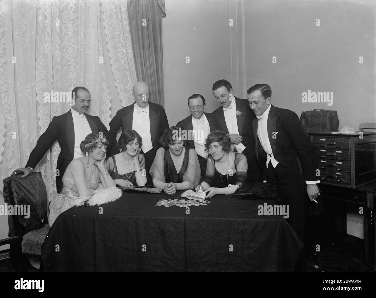 Herr frau maurice brett -Fotos und -Bildmaterial in hoher Auflösung – Alamy