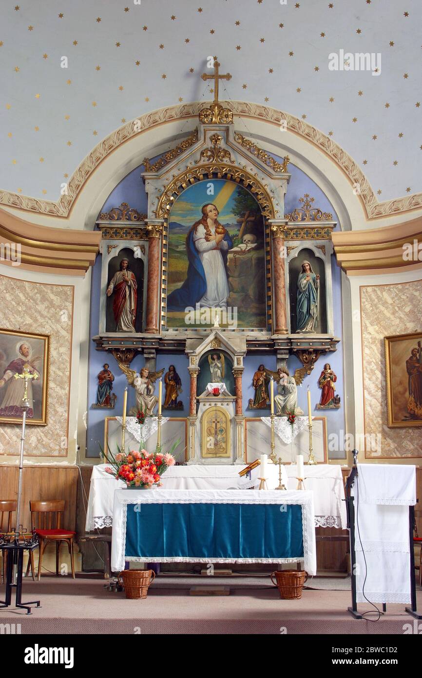 Altar of saint magdalen -Fotos und -Bildmaterial in hoher Auflösung – Alamy