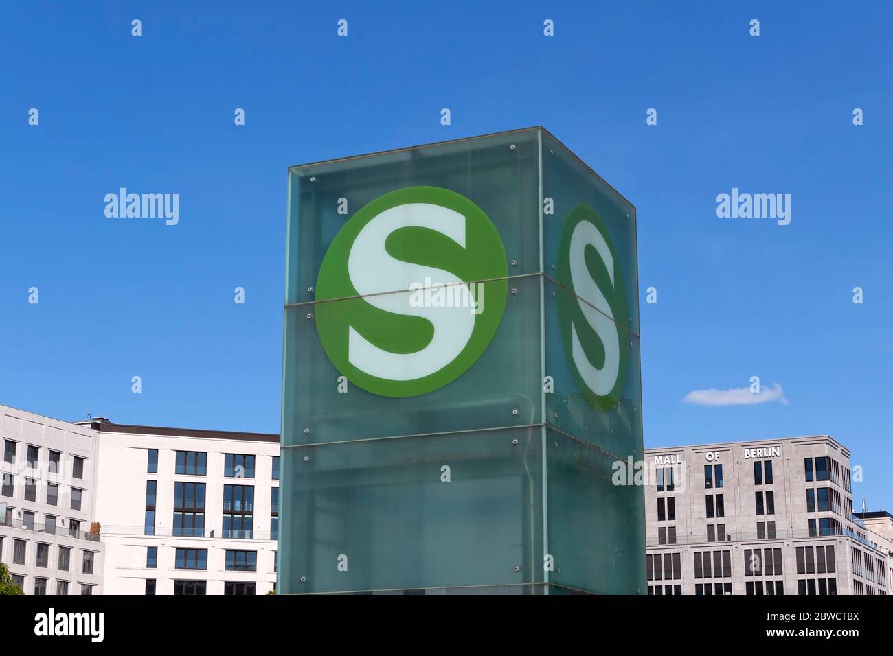 S bahn schilder -Fotos und -Bildmaterial in hoher Auflösung – Alamy