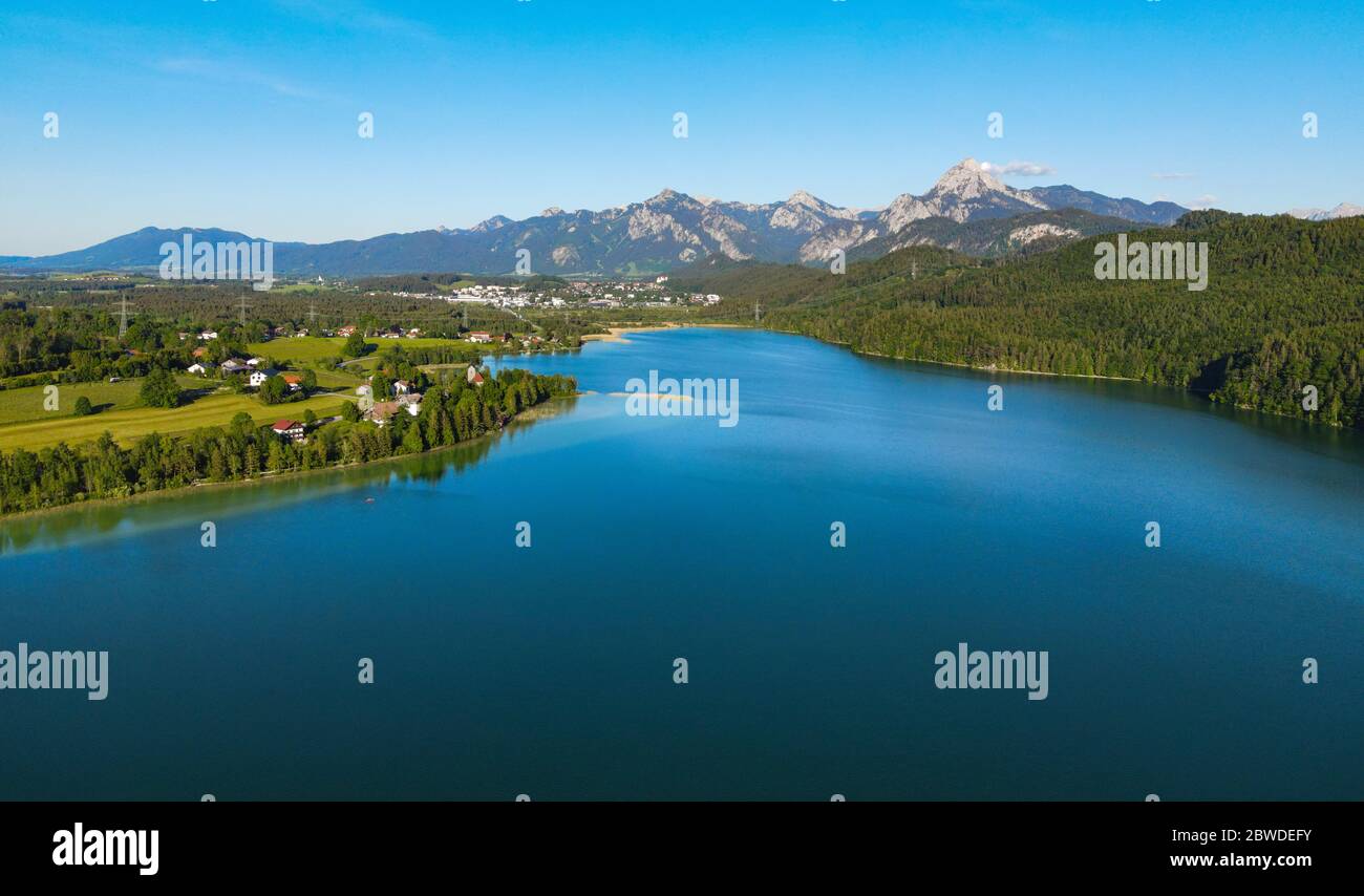 Typische bayerische landschaft -Fotos und -Bildmaterial in hoher ...