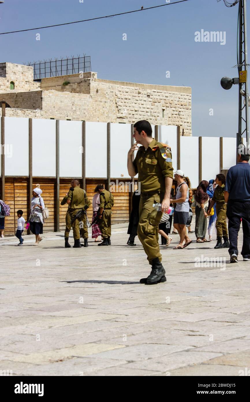 Jerusalem Israel May 21, 2018 Blick auf israelische Soldaten, die auf ...