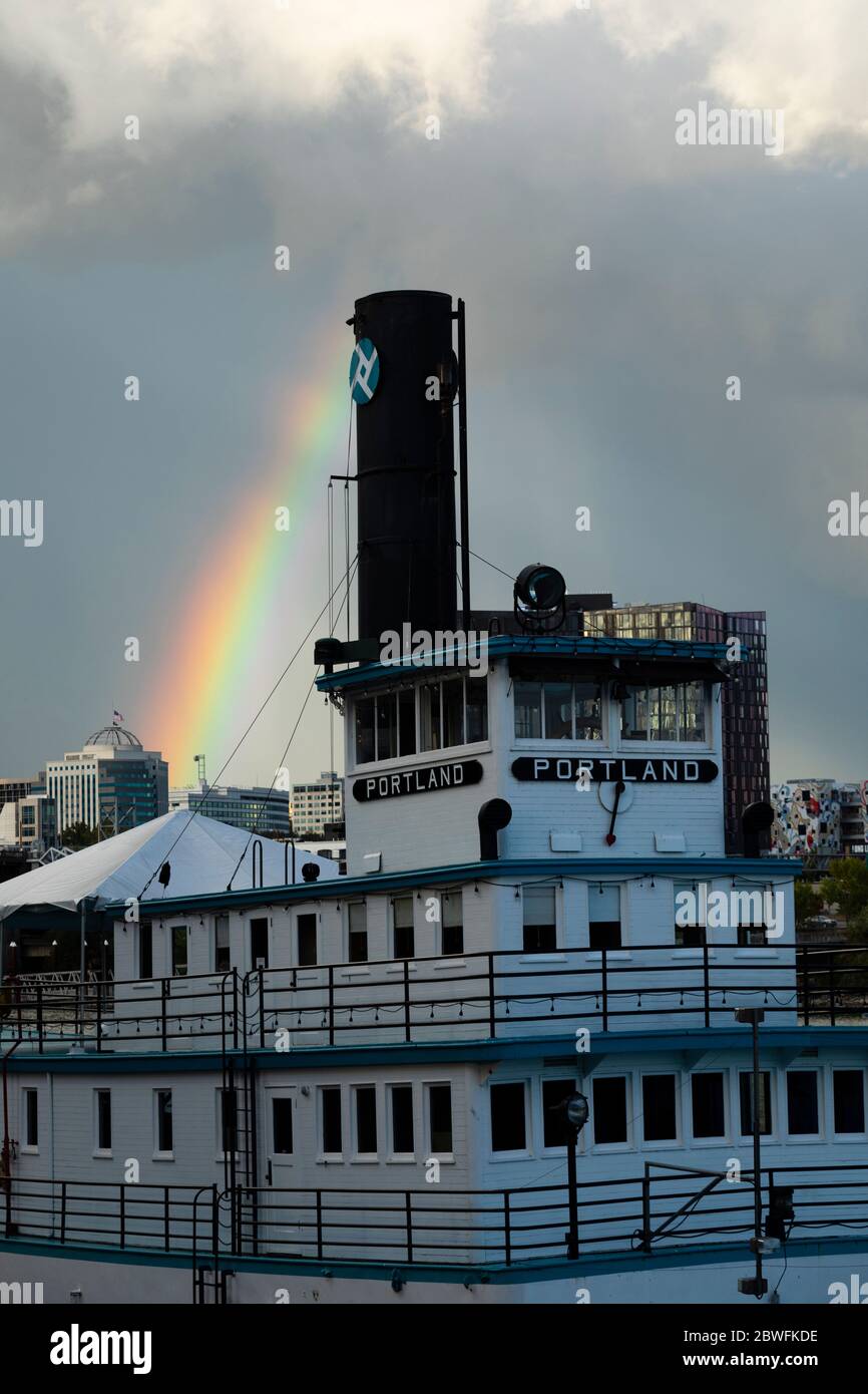 Steam boat -Fotos und -Bildmaterial in hoher Auflösung – Alamy