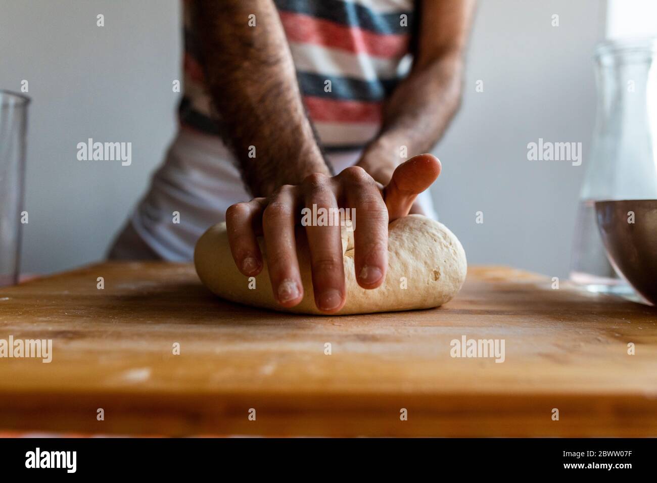 Holzbretter Hintergrund Stockfotos und -bilder Kaufen - Alamy