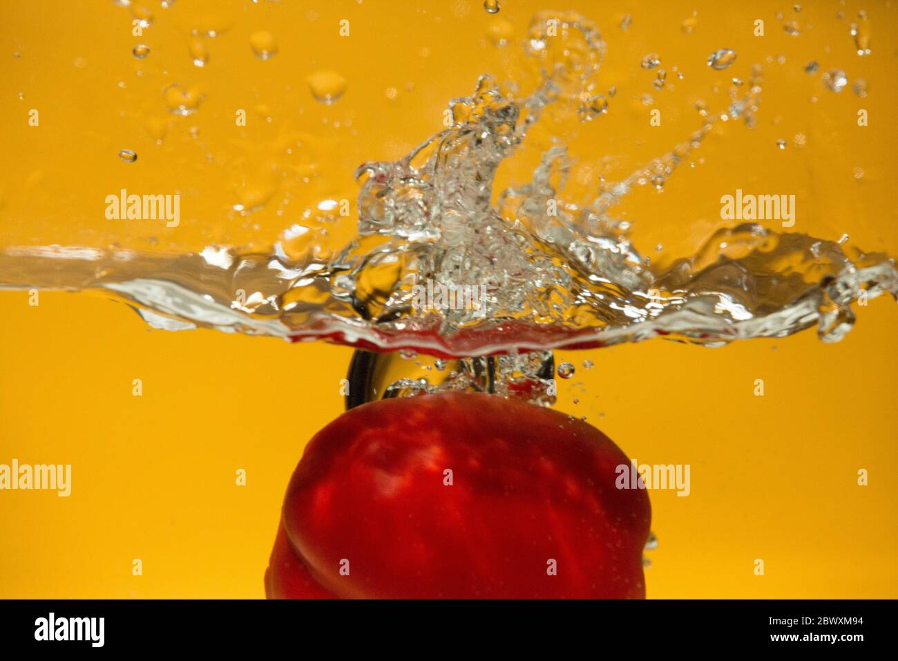 Pfeffer durch das wasser -Fotos und -Bildmaterial in hoher Auflösung ...