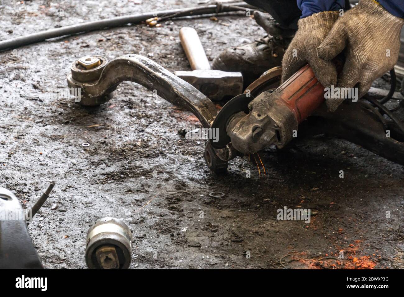 Autoteile center -Fotos und -Bildmaterial in hoher Auflösung – Alamy