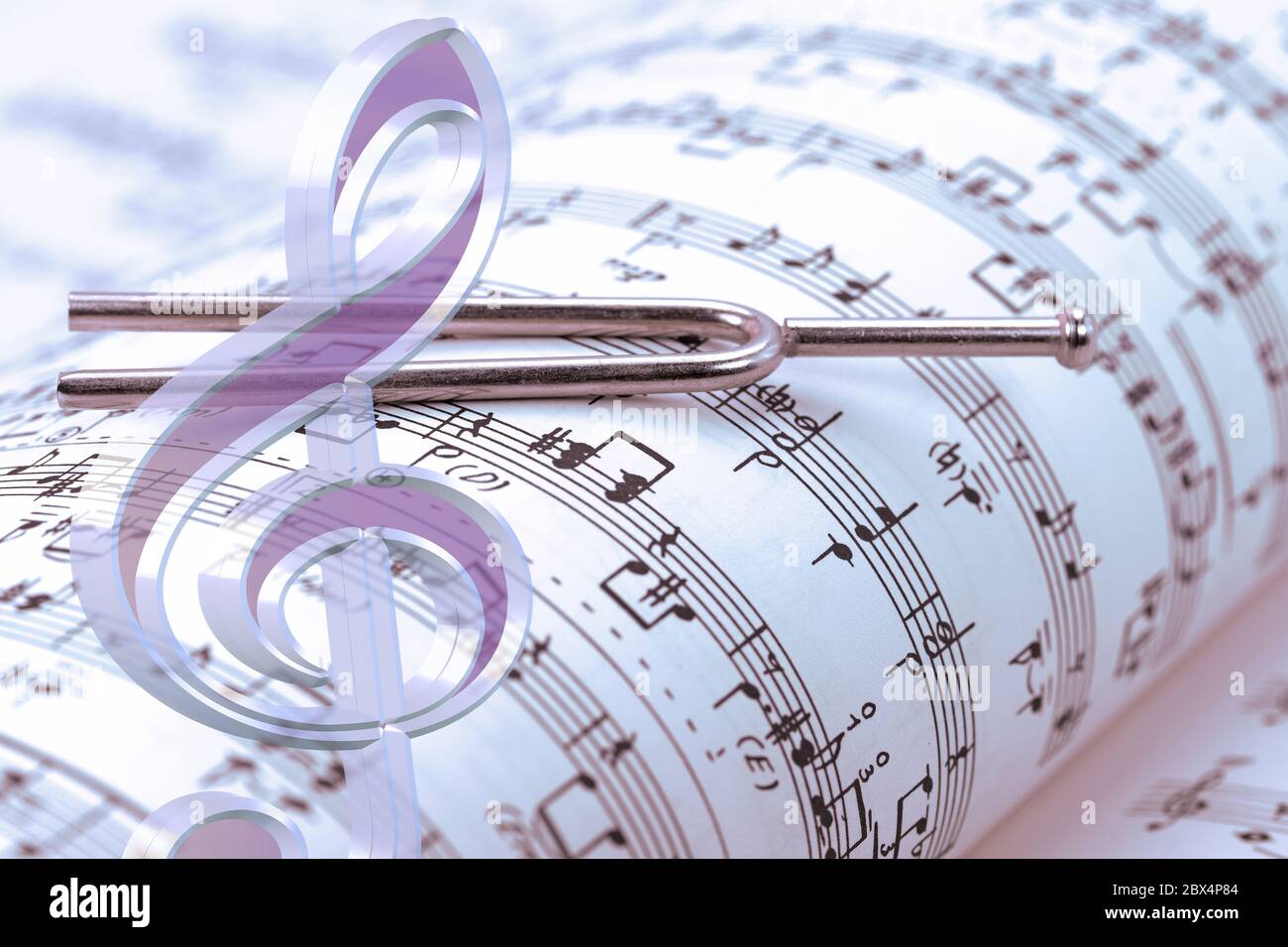 Music notes and treble clef -Fotos und -Bildmaterial in hoher Auflösung ...