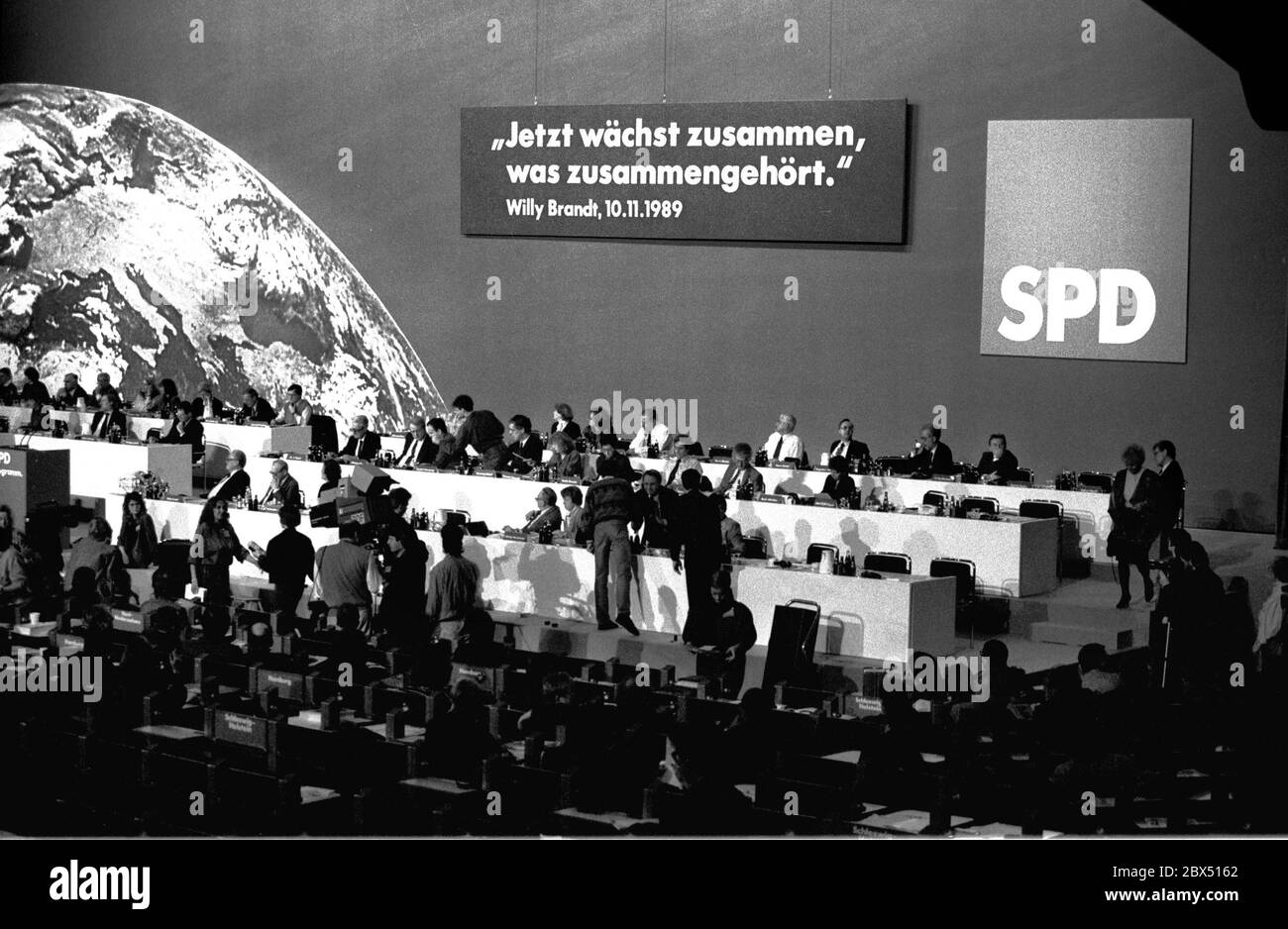 Vereinbarung politische partei -Fotos und -Bildmaterial in hoher ...