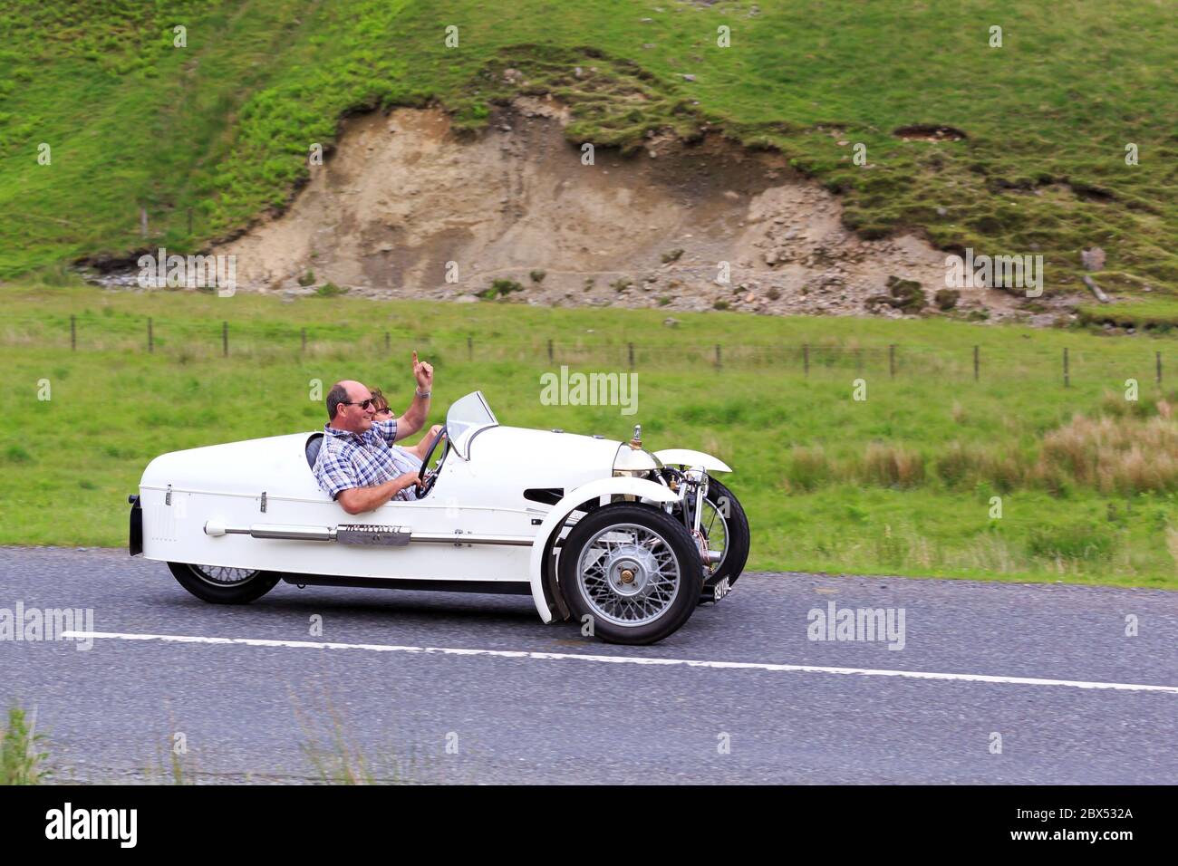 3 Rad Auto Stockfotos und -bilder Kaufen - Alamy