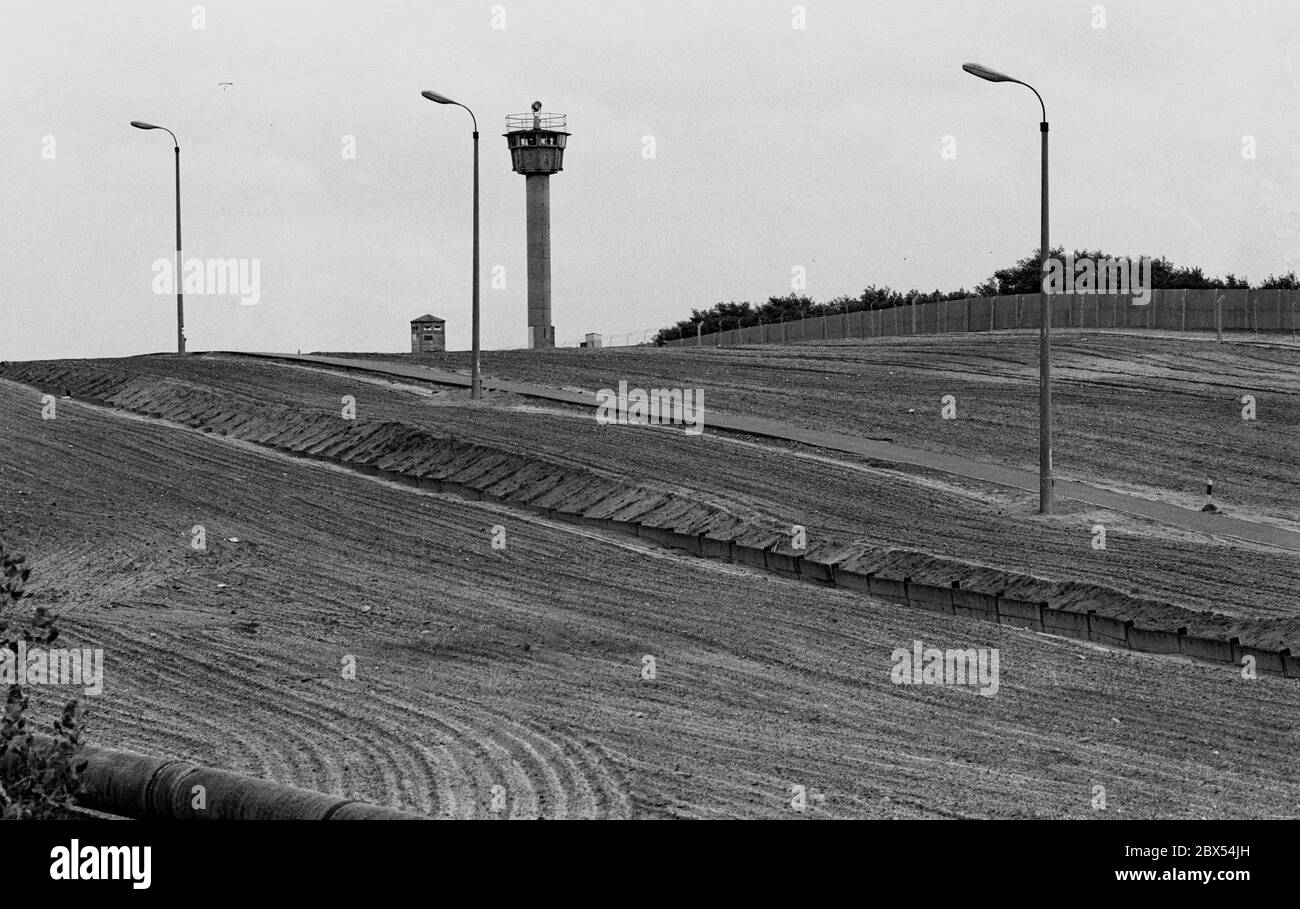 DDR / Mauer / Berlin / Spandau 1981 der Todesstreifen im Nordwesten ...