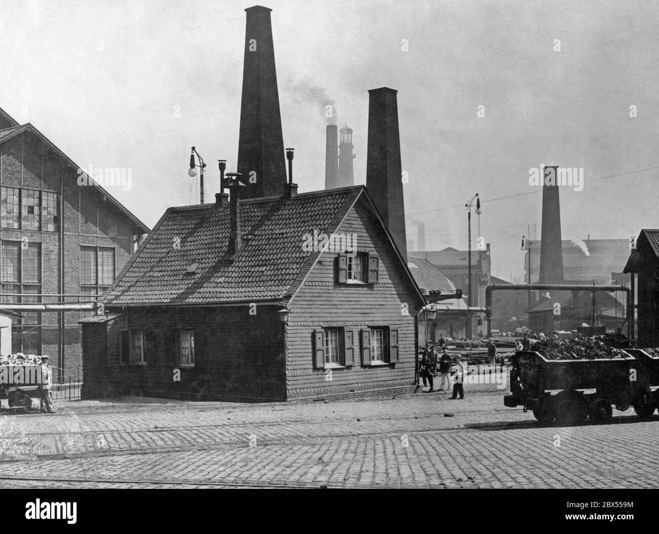 Krupp factory in essen -Fotos und -Bildmaterial in hoher Auflösung – Alamy