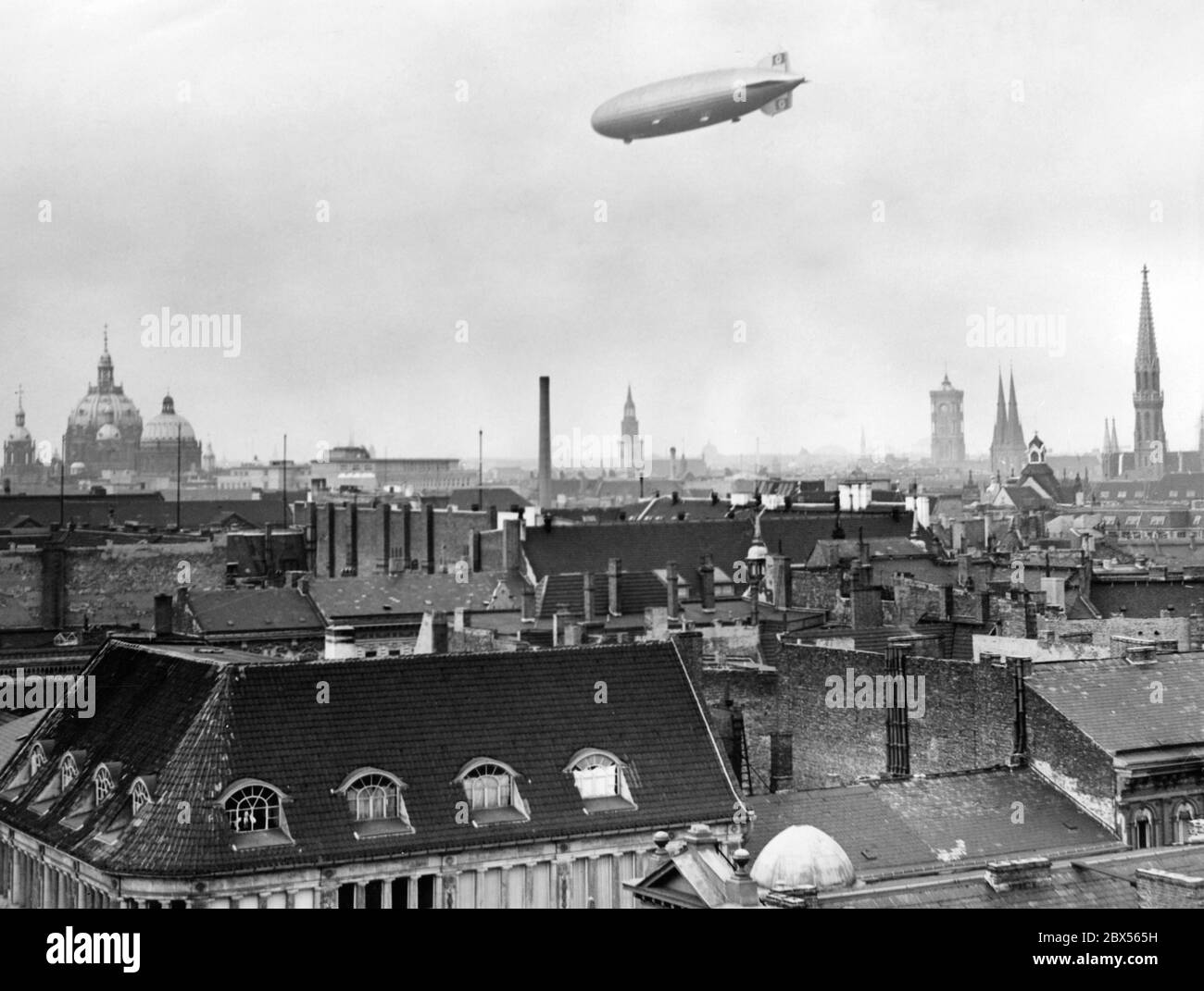 Lz 130 graf zeppelin -Fotos und -Bildmaterial in hoher Auflösung – Alamy