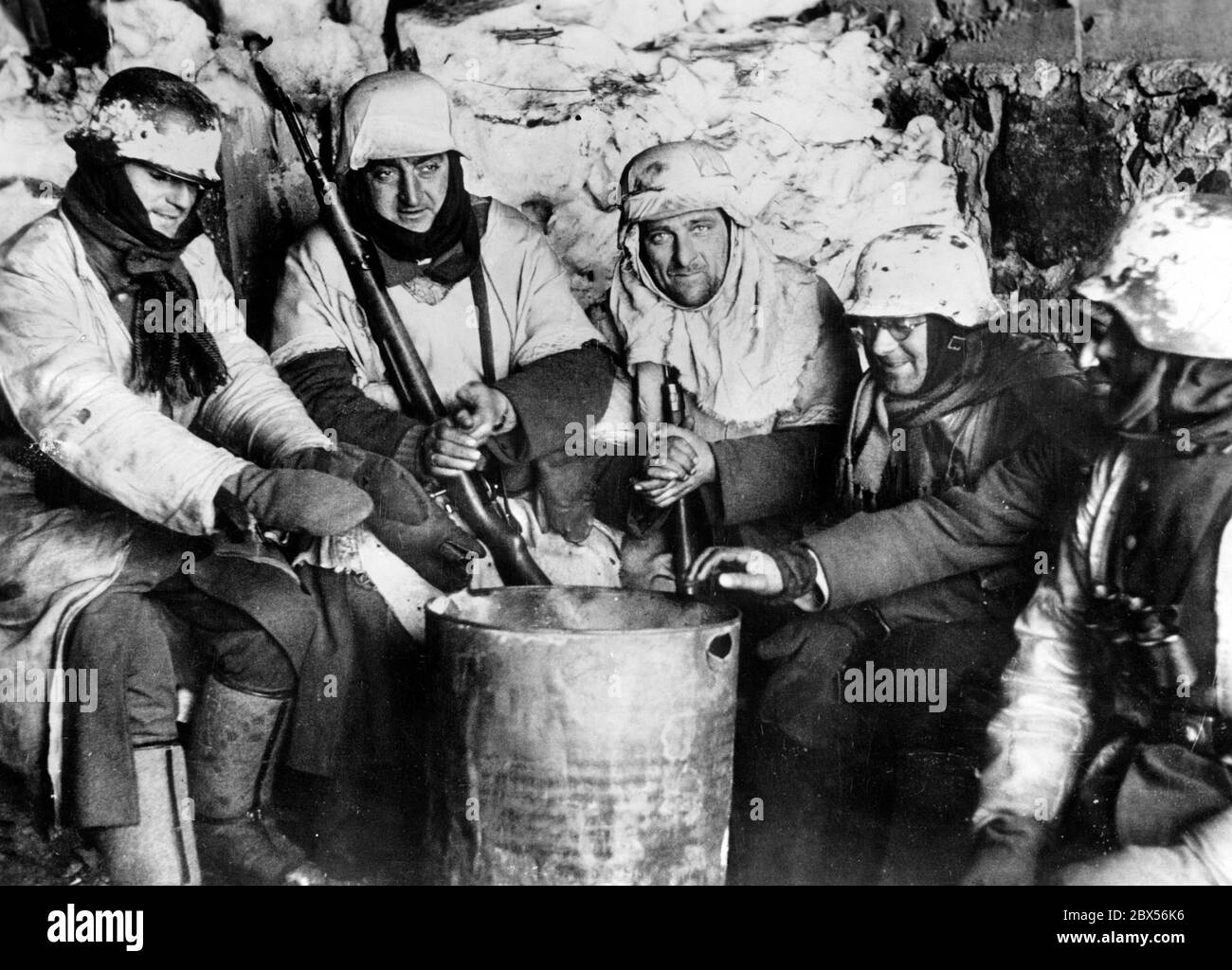 Cholm tasche -Fotos und -Bildmaterial in hoher Auflösung – Alamy