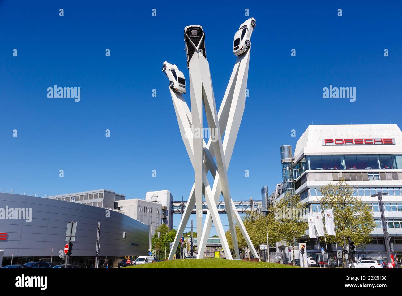 Stuttgart, 22. April 2020: Porsche Hauptsitz Art Architecture in ...