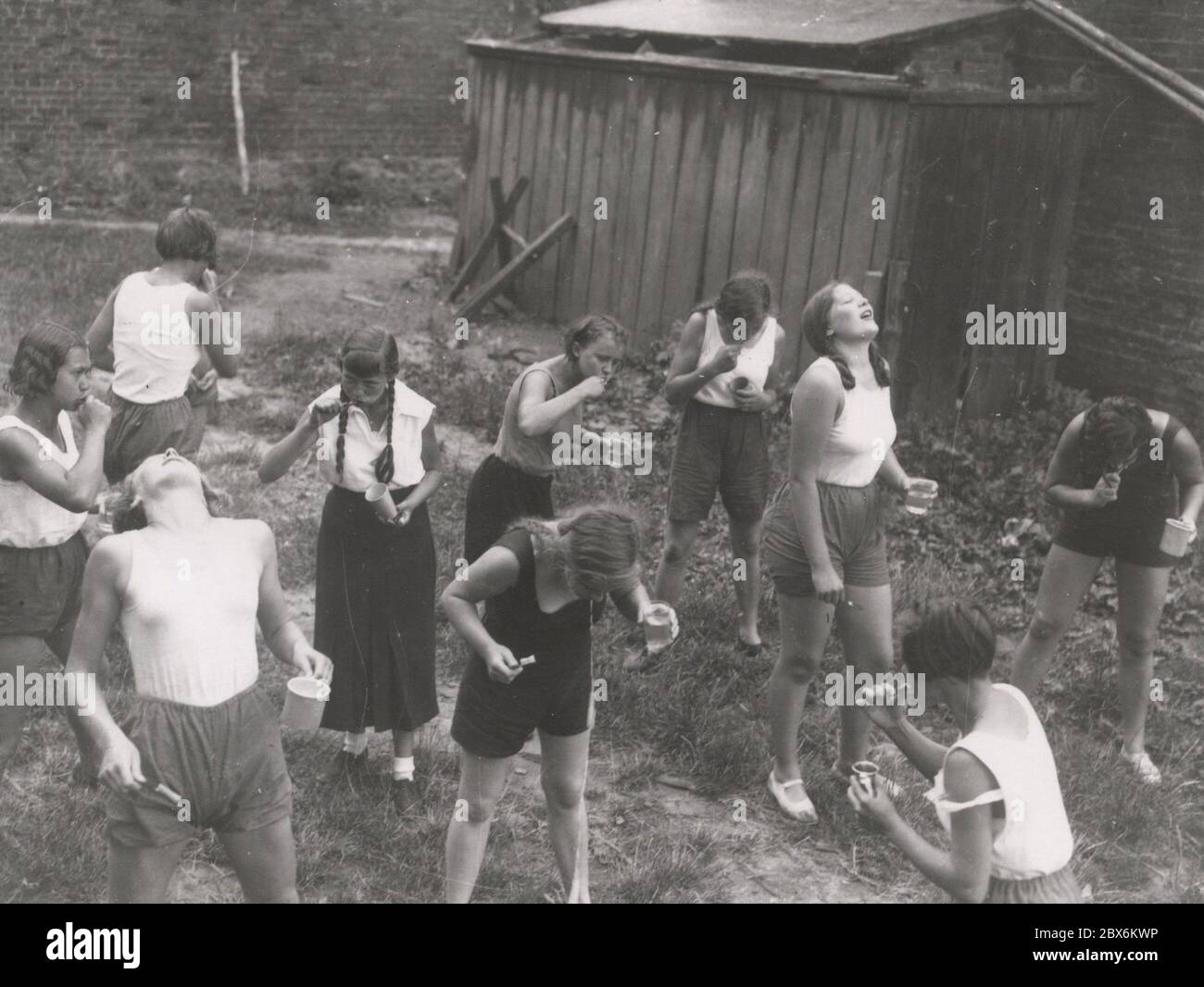 Bdm camp -Fotos und -Bildmaterial in hoher Auflösung – Alamy
