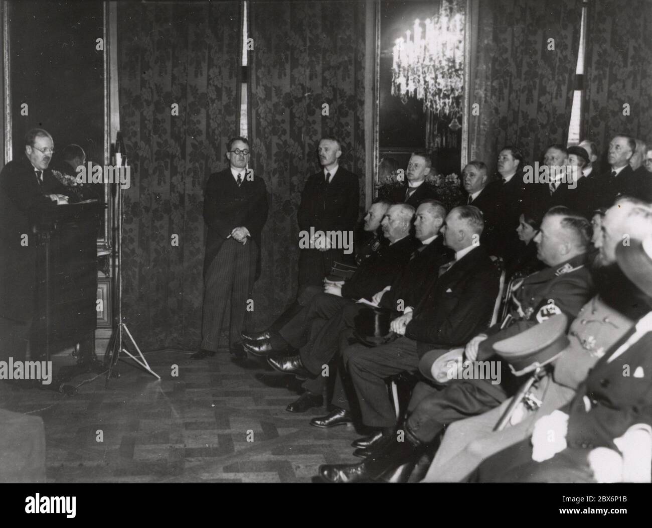 Vortrag Heinrich Hoffmann fotografiert 1933 Adolf Hitlers offizieller ...