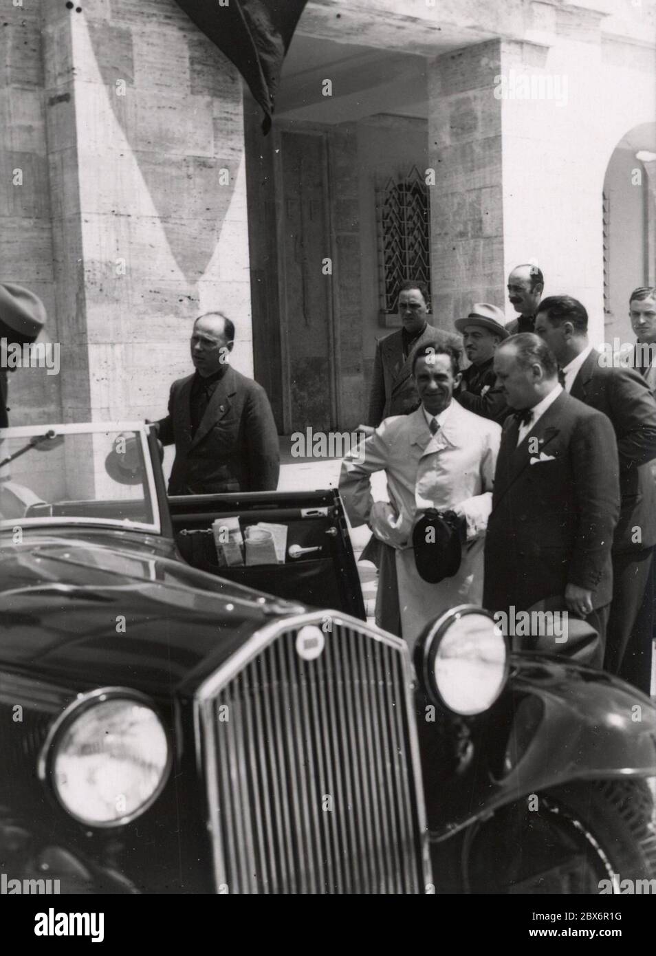 Goebbels Italienbesuch Heinrich Hoffmann fotografiert 1933 Adolf ...