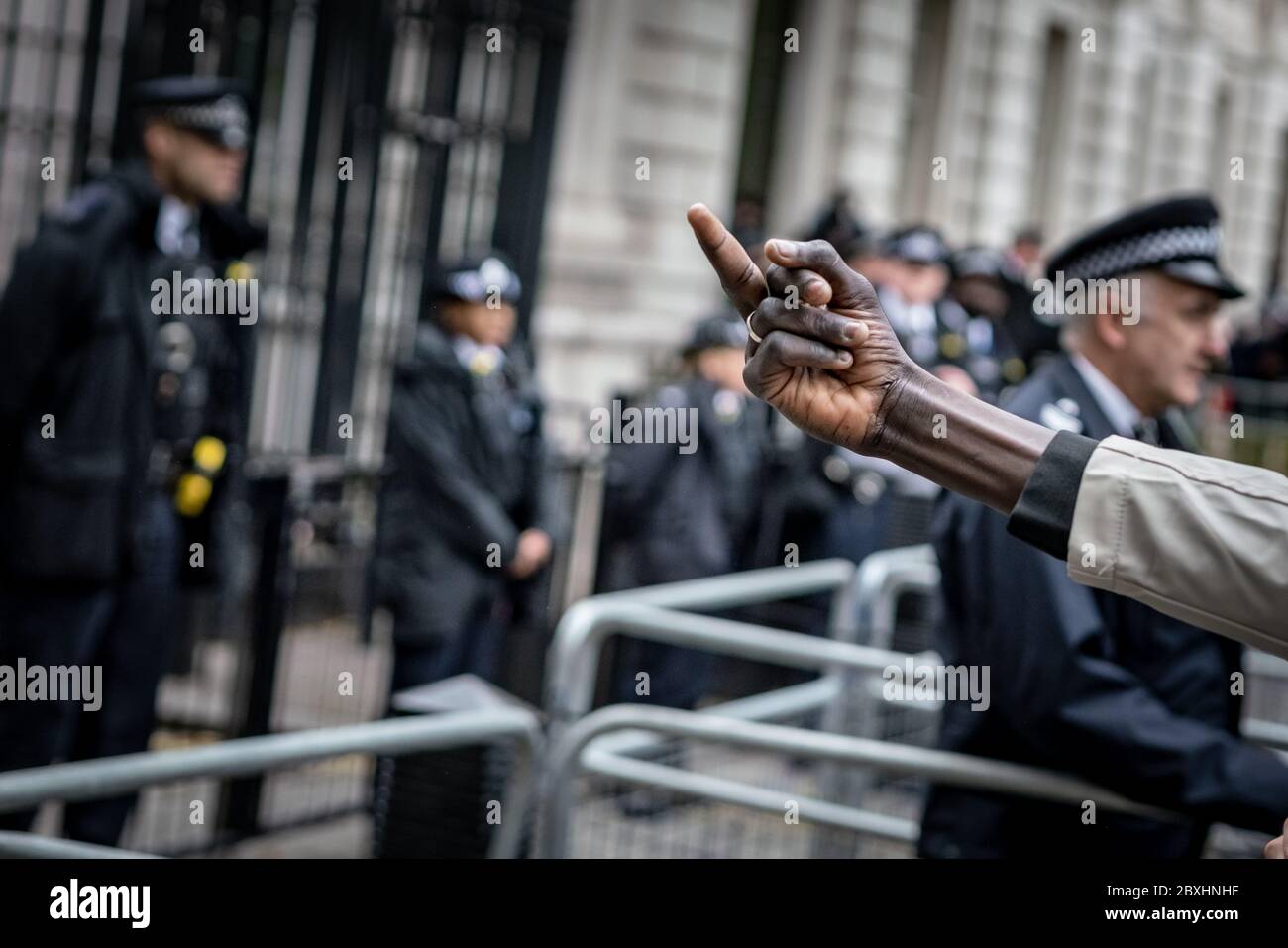 Tausende von Black Lives Matter (BLM) Aktivisten und Unterstützer ...