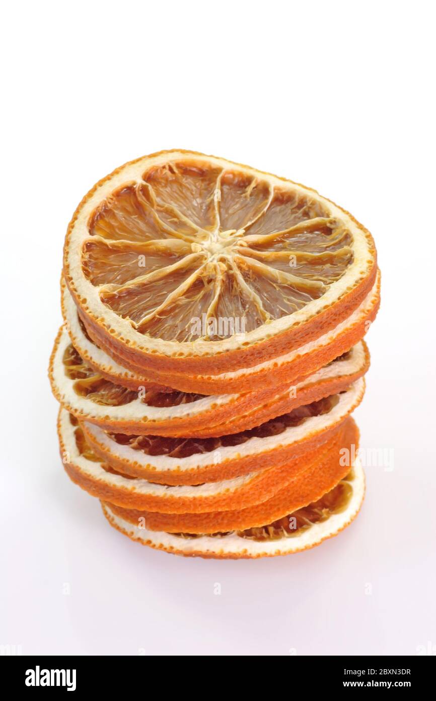 Getrocknete orangenscheiben -Fotos und -Bildmaterial in hoher Auflösung ...