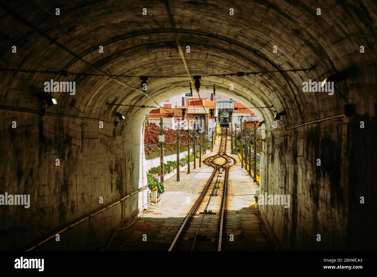 Elevador da nazare -Fotos und -Bildmaterial in hoher Auflösung – Alamy