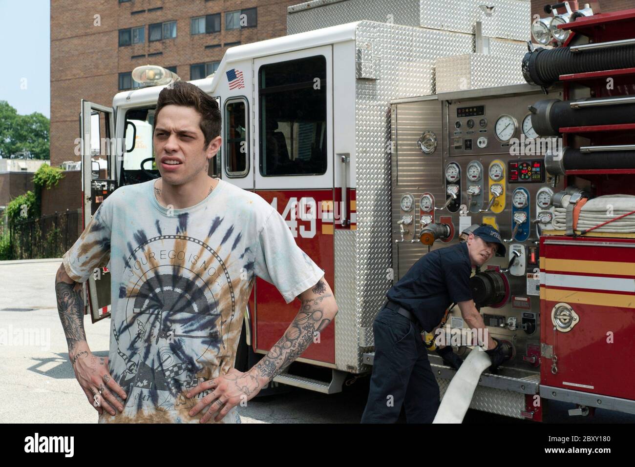 DER KÖNIG VON STATEN ISLAND, von links: Pete Davidson, Steve Buscemi ...