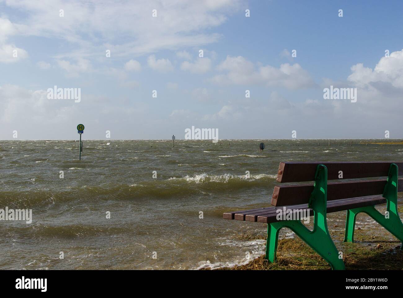 Nordsee sturmflut -Fotos und -Bildmaterial in hoher Auflösung – Alamy